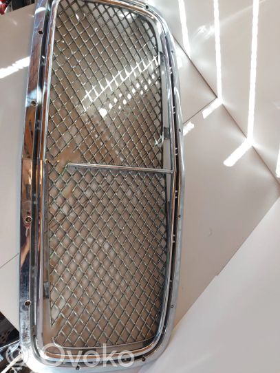 4w0853667 Bentley Flying Spur Grille de calandre avant, 300.00 € | OVOKO