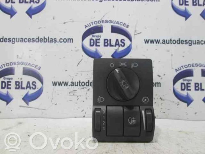 9116612 Opel Corsa C Light switch, 16.27 € | RRR