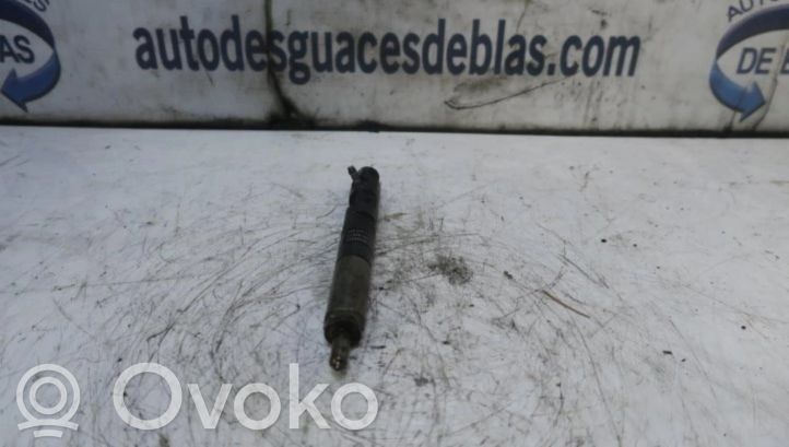 8200365186 Renault Clio II Fuel injector, 54.39 € | RRR