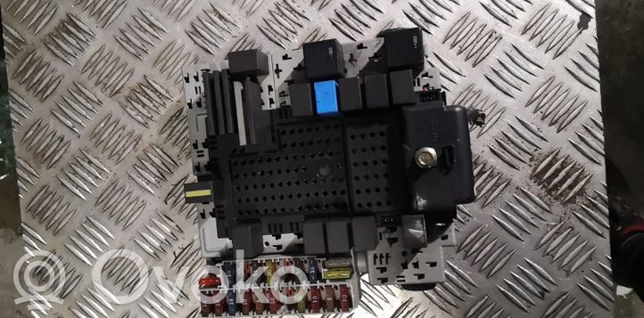 0861575 Volvo XC90 Module de fusibles, 15.00 € | OVOKO