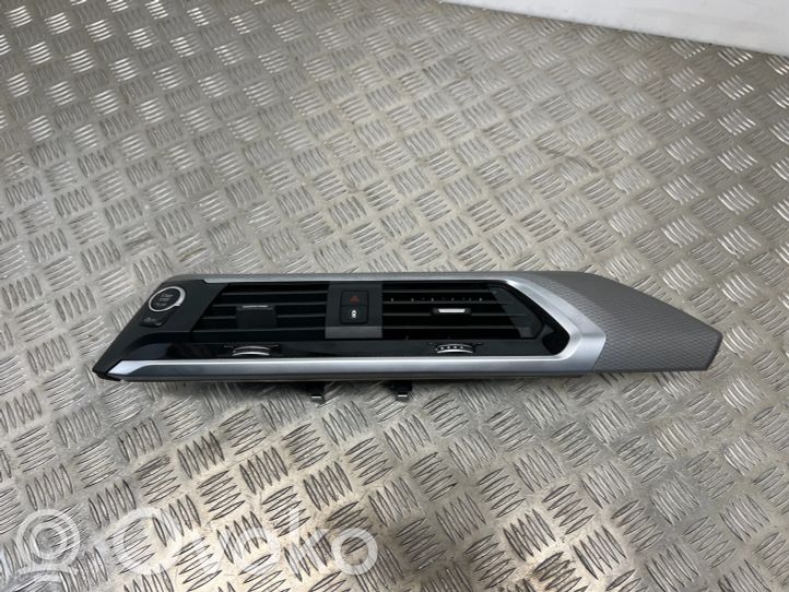 8071017 BMW X3 G01 Dashboard trim, 120.00 € | RRR