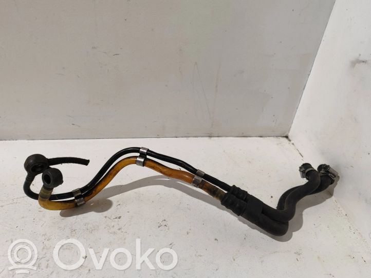 059130307t Audi A4 S4 B6 8E 8H Fuel line pipe, 20.00 € | RRR