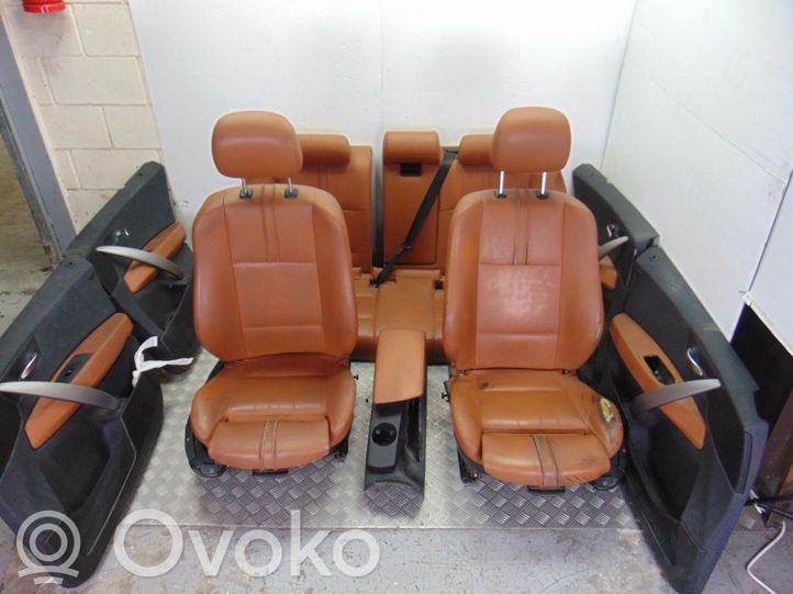 BMW 3 E90 E91 Sitze komplett, 363.57 € | RRR