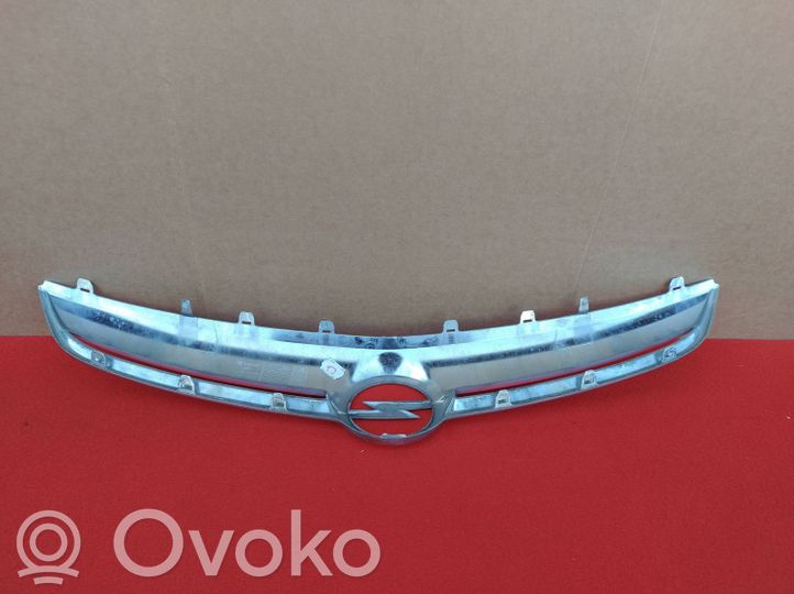 13286001 Opel Corsa D Front bumper upper radiator grill, 43.67 € | RRR