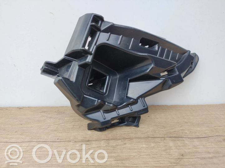 657807724 Skoda Scala Front bumper mounting bracket, 11.76 € | RRR