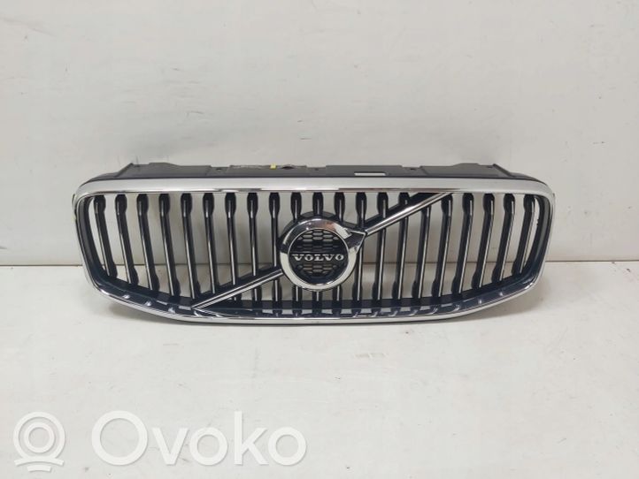 31425535 Volvo XC60 Front bumper upper radiator grill, 116.47 € | RRR