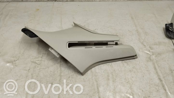 31479016 Volvo XC60 Rivestimento montante (D) (fondo), 30.00 € | OVOKO