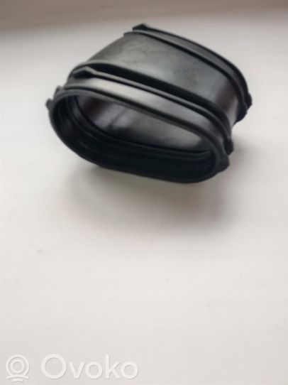13717577475 BMW X5 E70 Air intake duct part, 15.28 € | RRR