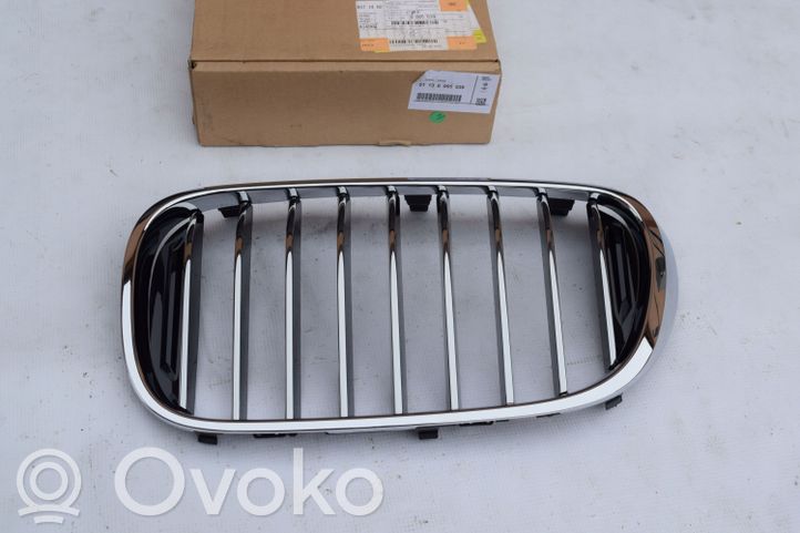 51138065539 BMW 7 G11 G12 Front bumper upper radiator grill, 48.03 € | RRR