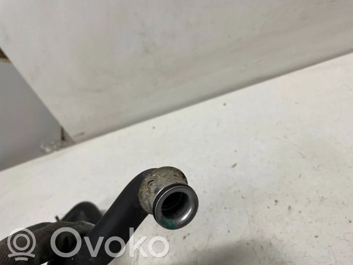 A2045017182 Mercedes-Benz C W204 Engine coolant pipe/hose, 10.00 € | RRR