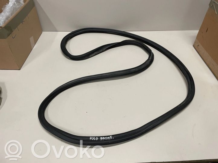 Volkswagen Polo V 6R Loading door rubber seal (on body), 12.00 € | RRR