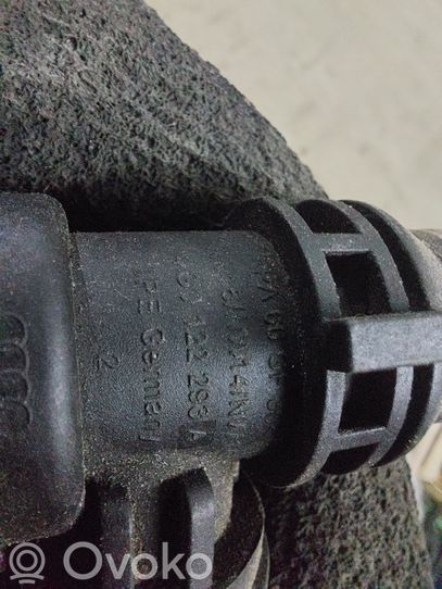 4G0121485Q Audi A6 C7 Tubo flessibile del liquido di raffreddamento del ...