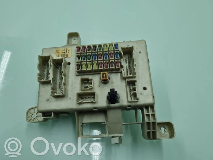 8198050030 Toyota Land Cruiser (J120) Fuse module, 87.05 € | RRR