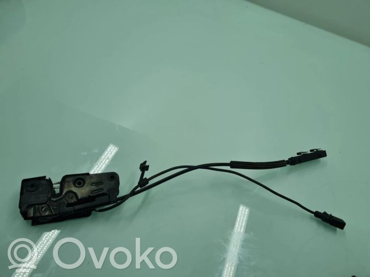 8K1823746 Audi Q5 SQ5 Tie down hook / loop, 52.27 € | RRR