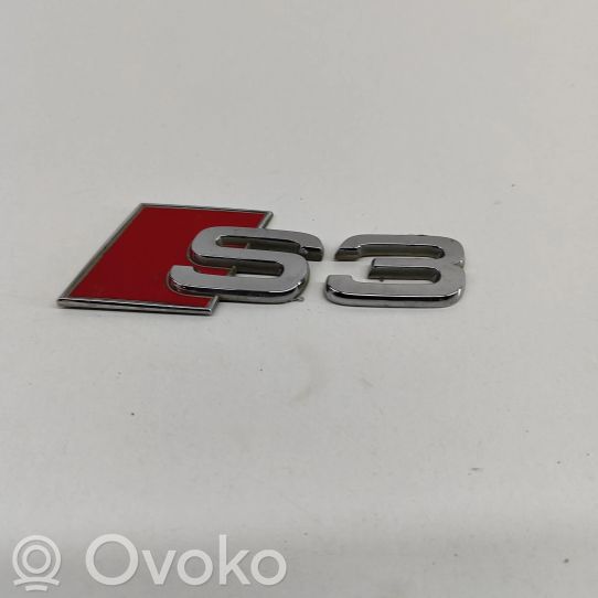 8L0853735 Audi A3 S3 8V Logo, emblème, badge, 14.00 € | OVOKO