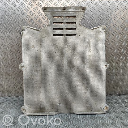 95B825209A Porsche Macan Center/middle under tray cover, 53.00 € | RRR