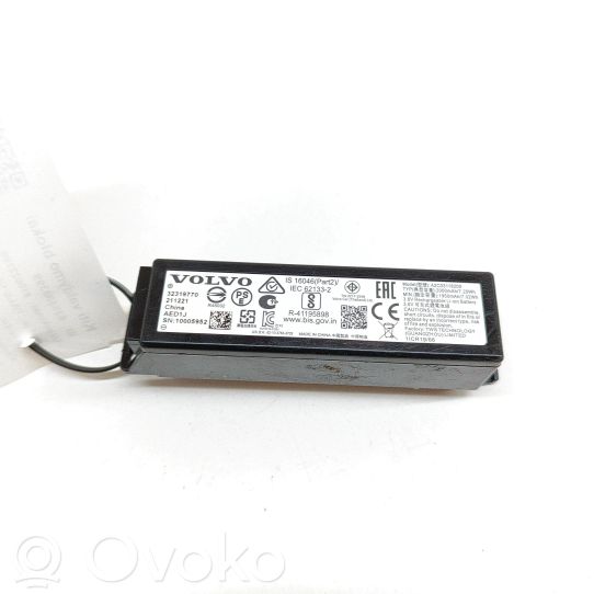 32319770 Polestar 2 Hybrid / electric car battery, 32.00 € | RRR