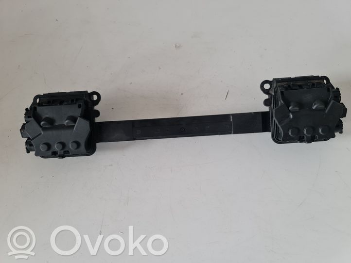 A2055450801 Mercedes-Benz E W213 Other engine bay part, 60.00 € | RRR