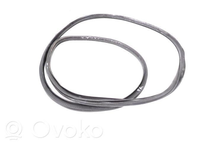 Jeep Grand Cherokee (WK) Rubber seal front coupe door, 27.00 € | RRR