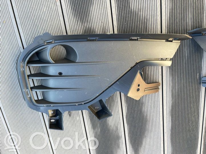 86563G4AD0 Hyundai i30 Front bumper lower grill, 32.75 € | RRR