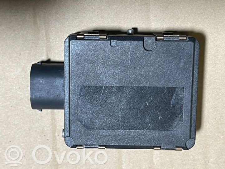A0009056613 Mercedes-Benz A W177 Distronic sensor radar, 120.09 € | RRR