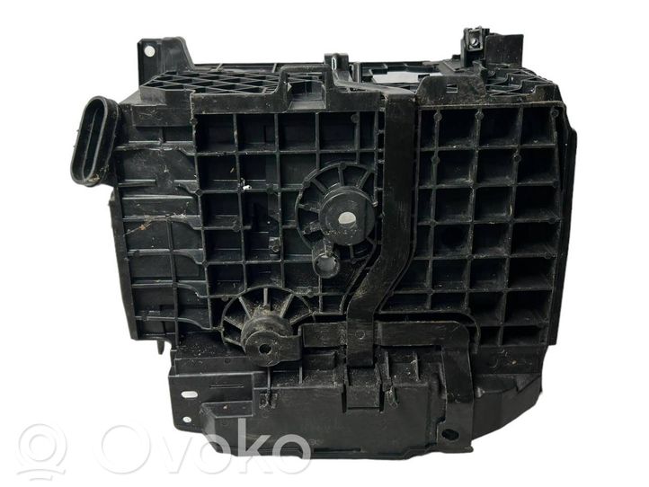244310005R Renault Trafic III (X82) Other engine bay part, 60.00 € | RRR