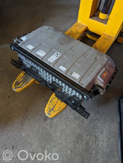 A2053403800 Mercedes-Benz C W205 Hybrid/electric vehicle battery, 2500. ...