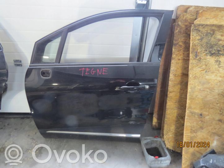 Renault Captur Front door, 351.76 € | RRR