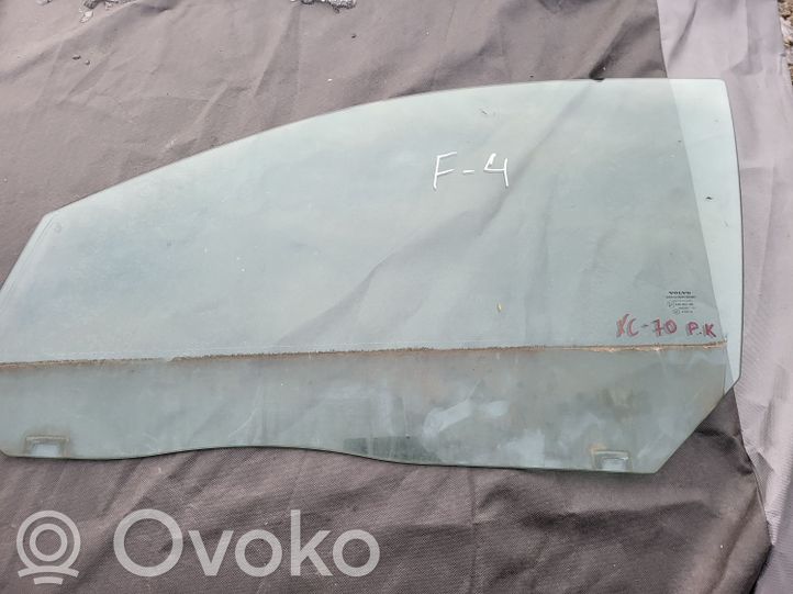 Volvo XC70 Front door window glass four-door, 90.00 € | RRR