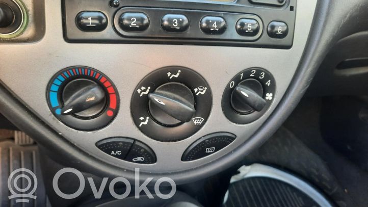 Ford Focus Climate control unit, 21.60 € | RRR