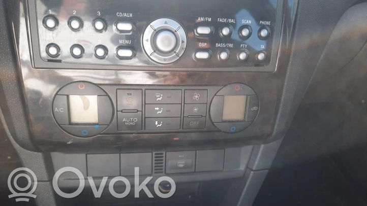 Ford Focus Climate control unit, 25.41 € | RRR
