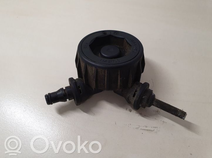 FM277001 Volkswagen PASSAT B6 Clutch pipe/line, 7.99 € | RRR