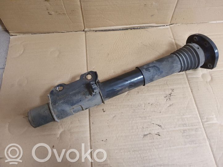 Mercedes-Benz Sprinter W906 Front shock absorber/damper, 24.99 € | RRR