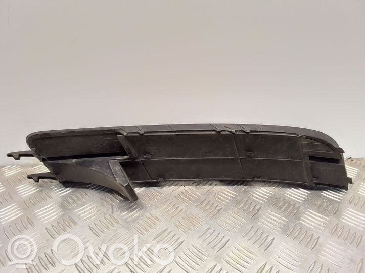 4L0807151 Audi Q7 4L Priešrūkinio žibinto apdaila/ grotelės, 40.00 € | RRR