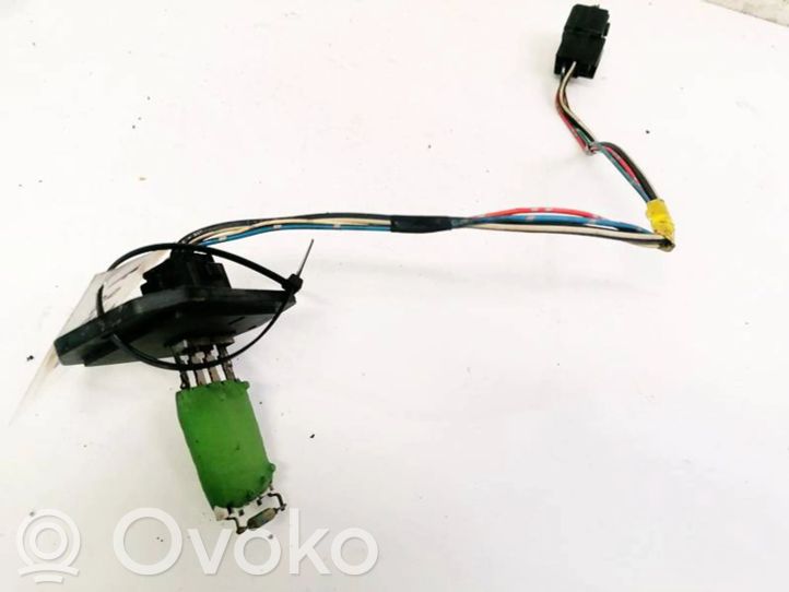 Toyota Avensis T250 Heater blower motor/fan resistor, 12.00 € | RRR