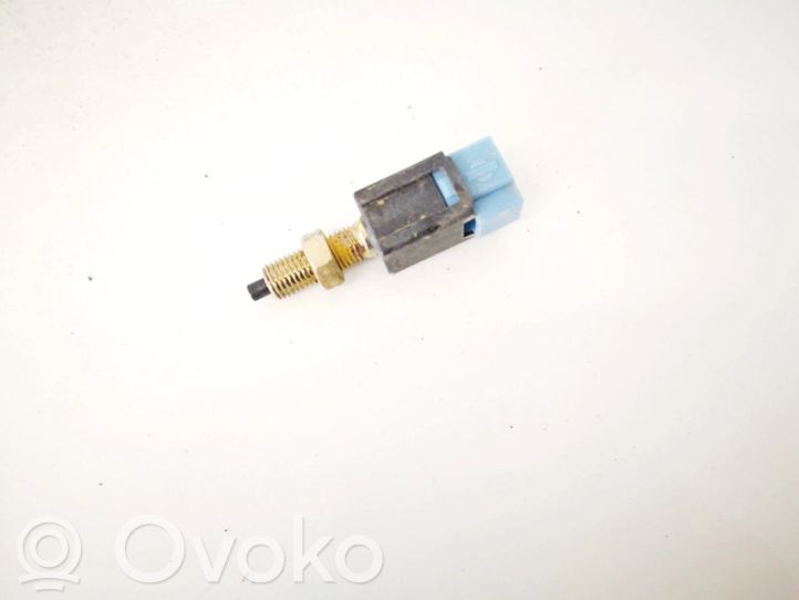 Nissan Navara D22 Brake pedal sensor switch, 4.50 € | RRR