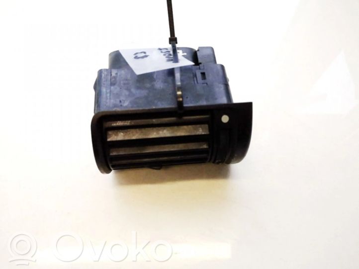 8d1820901 Audi A4 S4 B5 8D Dash center air vent grill, 6.50 € | RRR
