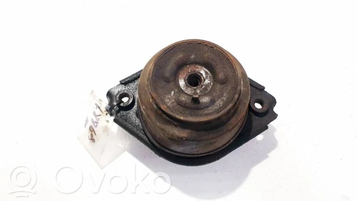 a2512403117 Mercedes-Benz ML W164 Engine mount bracket, 18.50 € | RRR