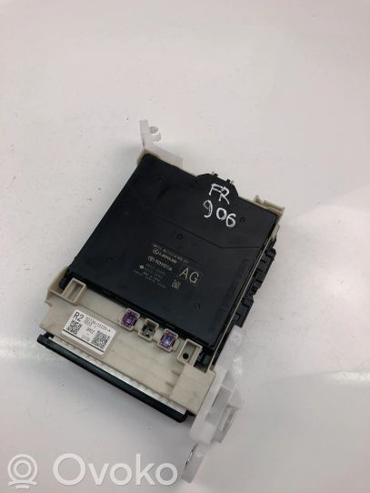 8922102A50 Toyota RAV 4 (XA50) Central body control module, 117.00 € | RRR