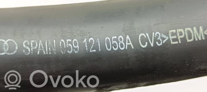 059121058A Volkswagen PASSAT B5.5 Engine coolant pipe/hose, 4.00 € | RRR
