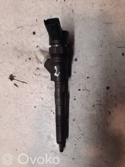 2367033010 Toyota Yaris Fuel injector, 30.00 € | RRR