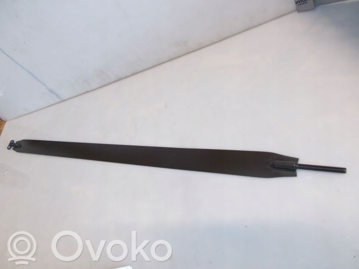 500327856 Iveco Daily 3rd gen Fuel tank mounting bracket, 15.61 € | RRR