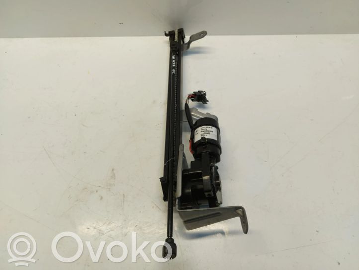 a4477600003 Mercedes-Benz V Class W447 Front door soft close latching ...