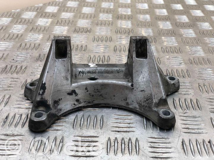A2112420340 Mercedes-Benz S W221 Gearbox mounting bracket, 8.76 € | RRR