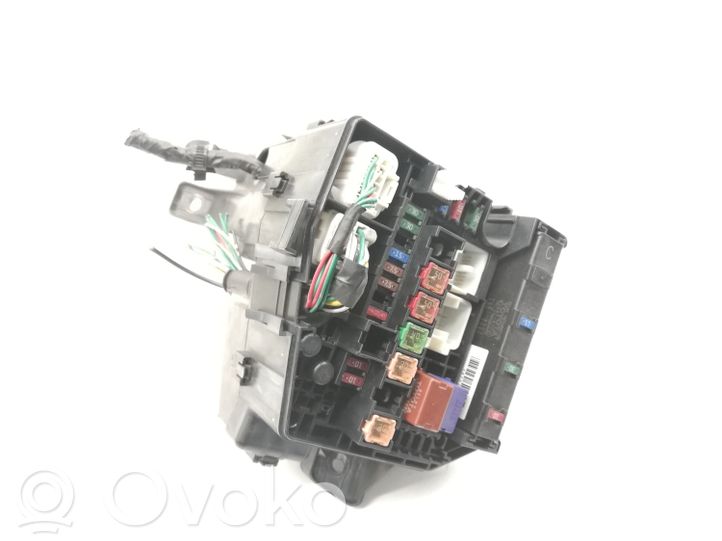 8264147020 Toyota Yaris Boîte à fusibles, 37.00 € | OVOKO