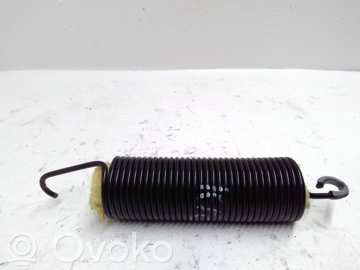Mercedes-Benz S W221 Tailgate/trunk/boot tension spring, 8.00 € | RRR