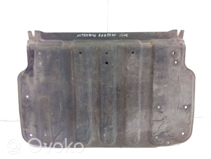 MR437668 Mitsubishi Pajero Cache de protection sous moteur, 25.00 € | OVOKO