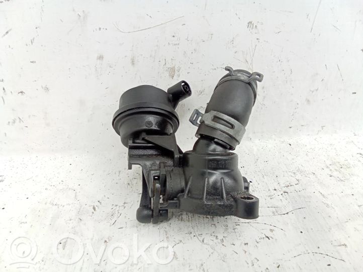 059121737 Audi A8 S8 D4 4H Engine coolant pipe/hose, 20.00 € | RRR