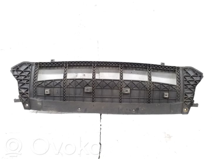 8R0807233C Audi Q5 SQ5 Front bumper skid plate/under tray, 30.00 € | RRR