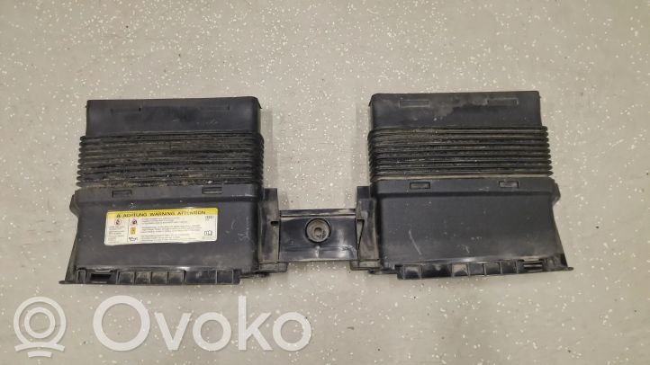 4M0807081 Audi Q7 4M Air intake duct part, 100.00 € | RRR